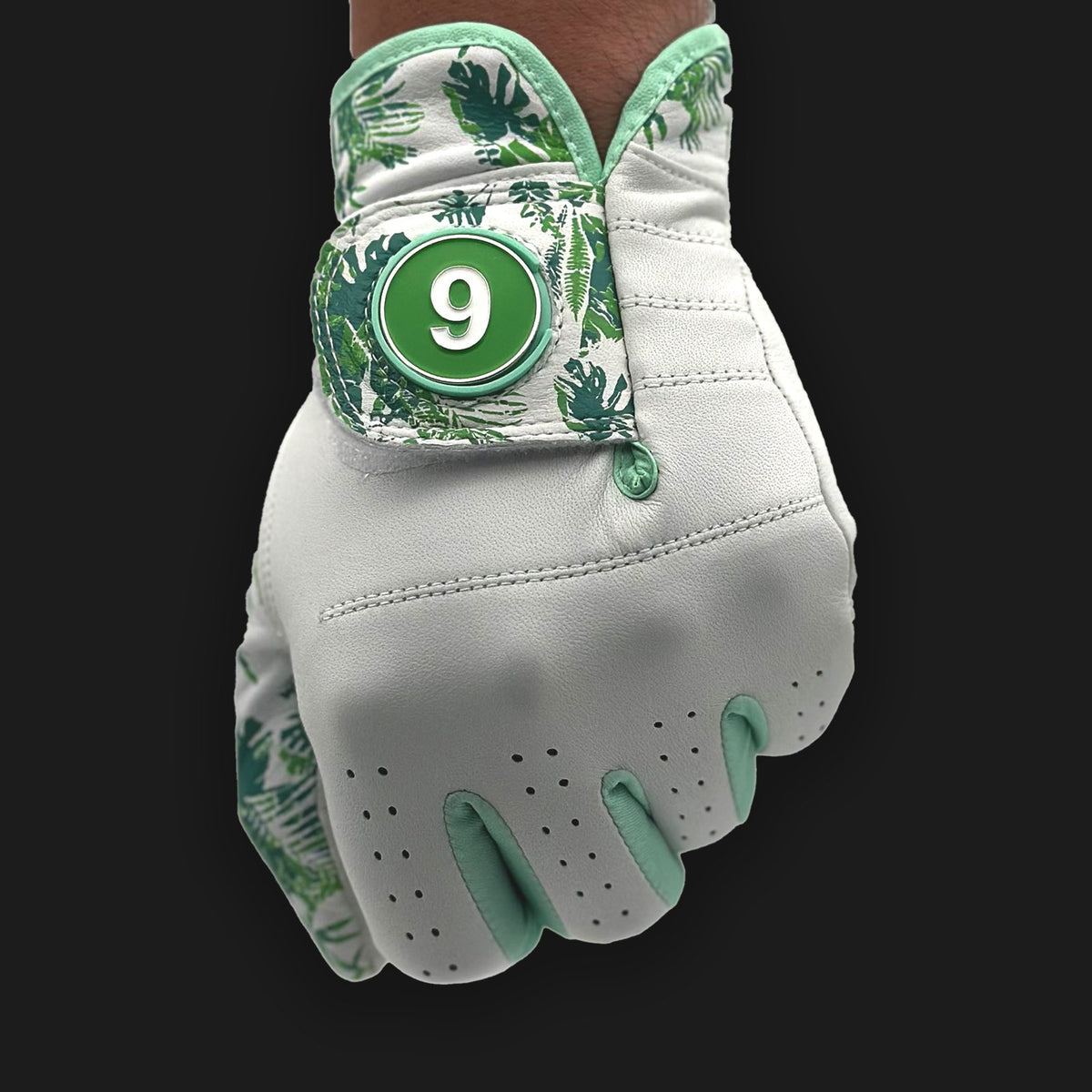 Designer Golf Gloves with Ball Markers | VivanTee Golf